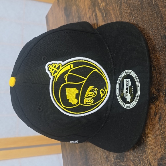 Trukfit | Accessories | Mens Trukfit Feelin Spacey Hat Adjustable ...